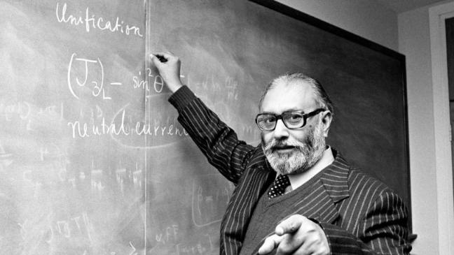 Top 10 Greatest Minds In Mathematics That You Should Know - MobyGeek.com